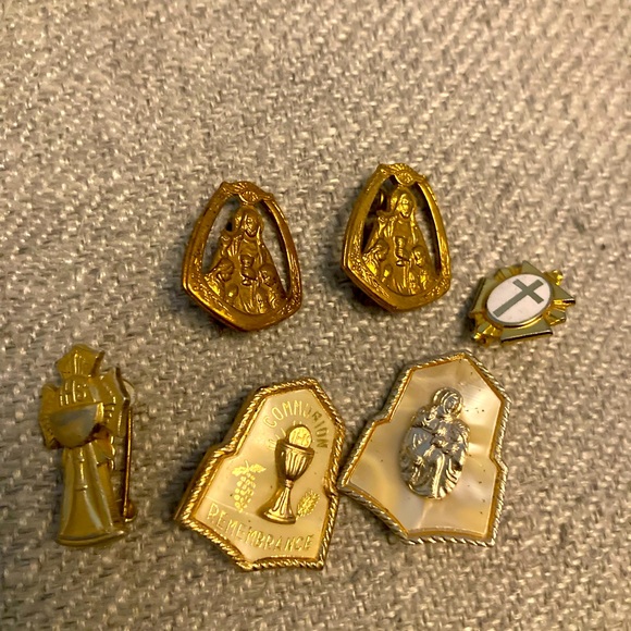 Vintage | Jewelry | Six Old Vintage Catholic Communion Pins Some Marked ...